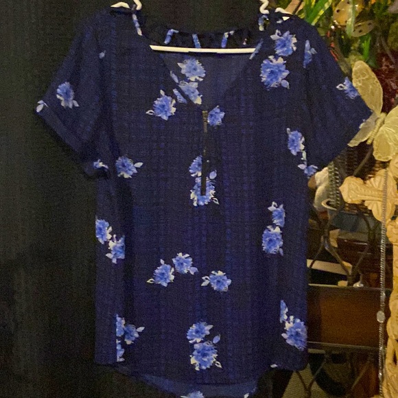 Apt. 9 | Tops | Apt 9 Black And Blue Floral Blouse Top | Poshmark